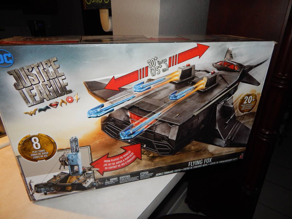 Mattel Justice League Flying Fox Mobile Command Center | Looknet